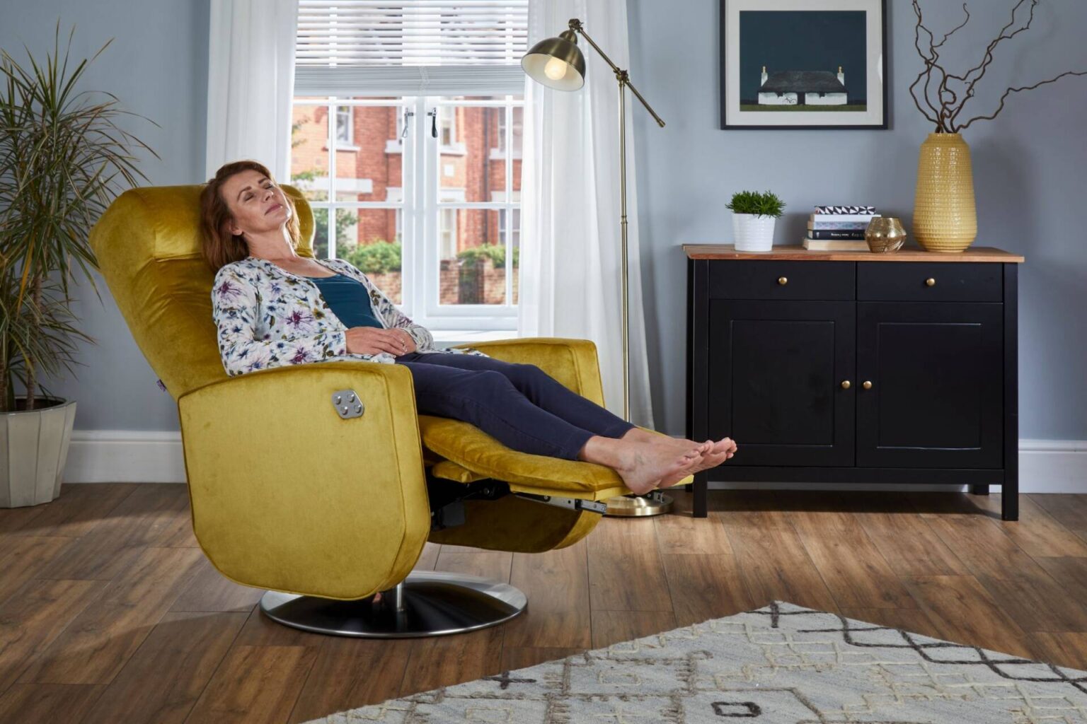 Grafton Suite | Riser Recliner Chair | Grosvenor Mobility