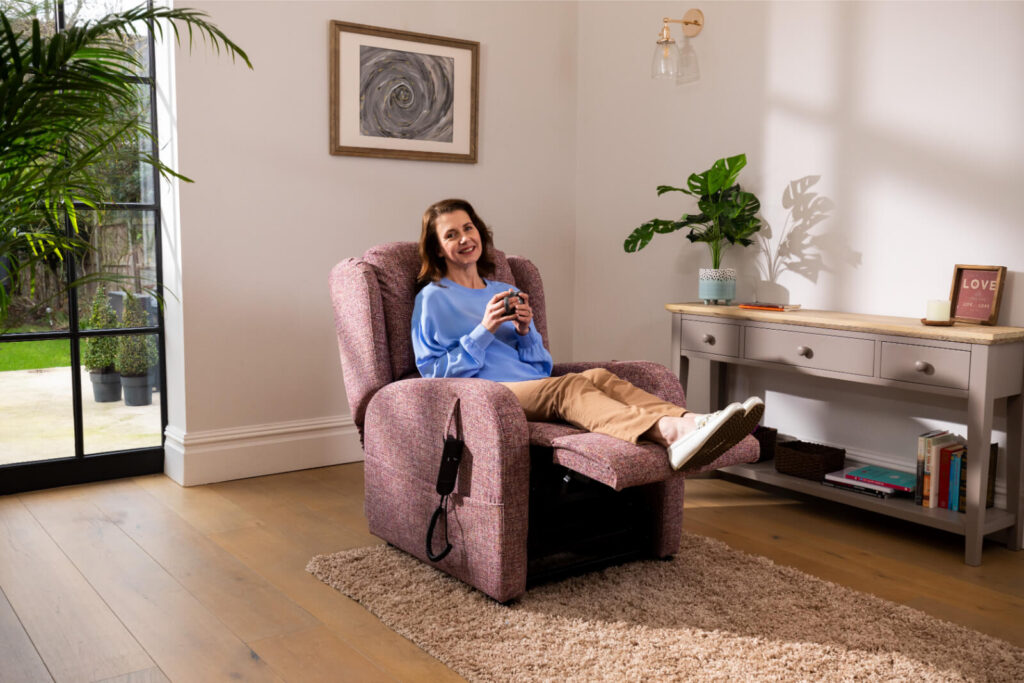 Riser Recliner Chairs & Electric Lift Chairs | Mobility Chairs