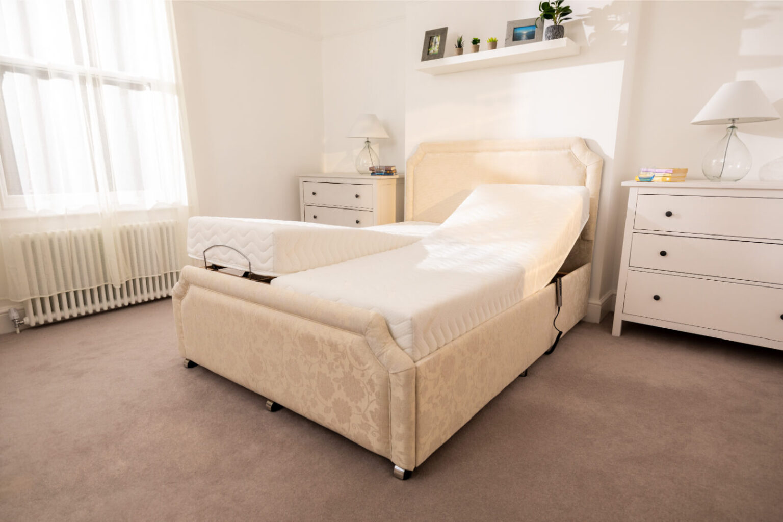 Adjustable beds & Mobility beds | Grosvenor Mobility