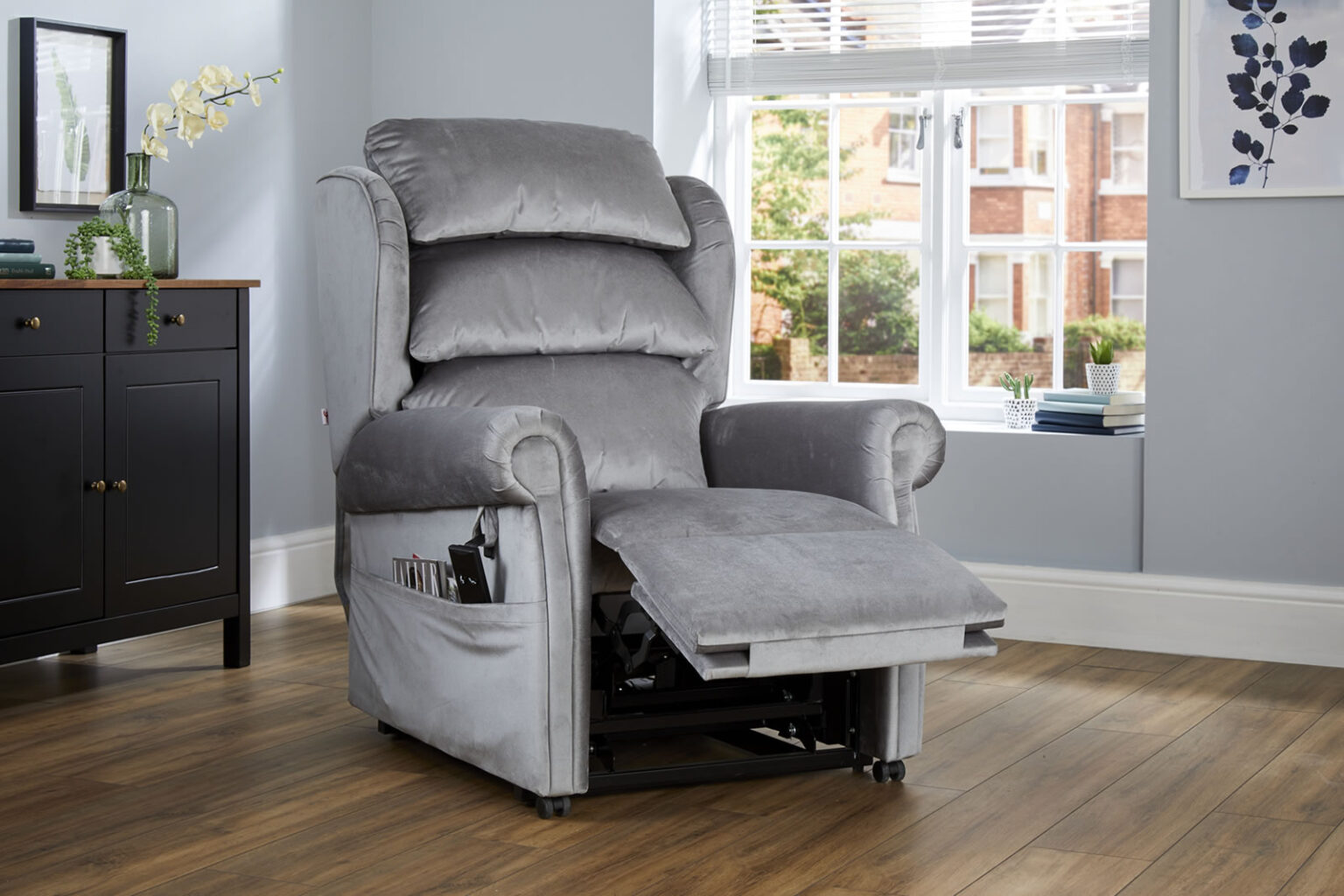 Small Recliner Chairs